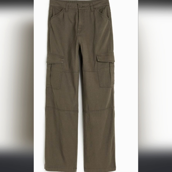 Divided | Pants & Jumpsuits | Hm Divided Cargo Pants Size Greenish Grey ...